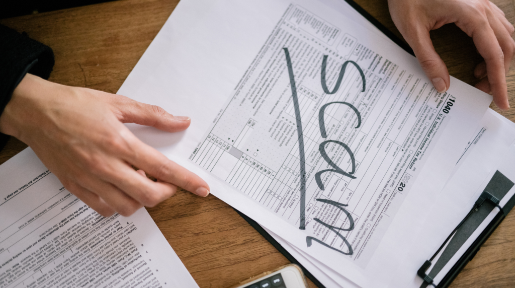 Document Fraud in 2025 : A Guide for Malaysian Businesses - Fintelite